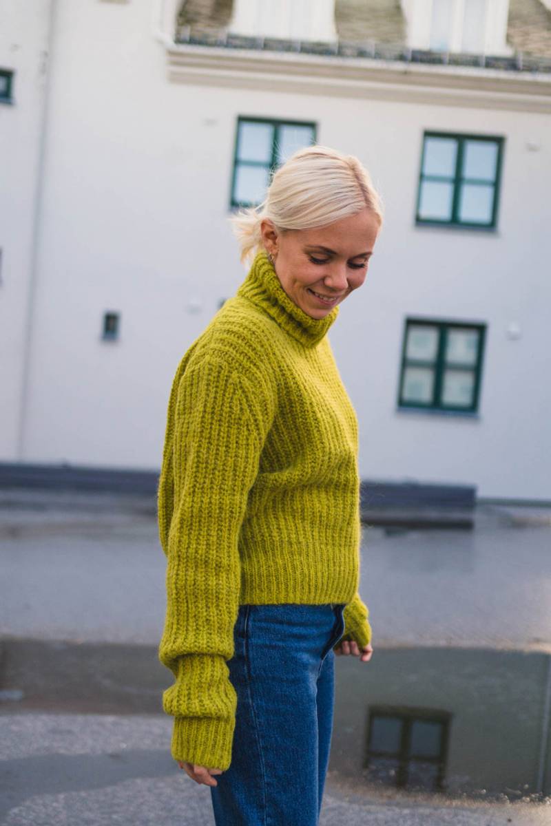 Bruravik Sweater Apple Green - Vakre Vene