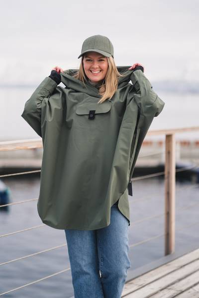 Bergen Poncho Mini Beige - Vakre Vene