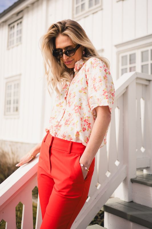 Astrid 2/4 Shirt Cry Rose Flower - Vakre Vene